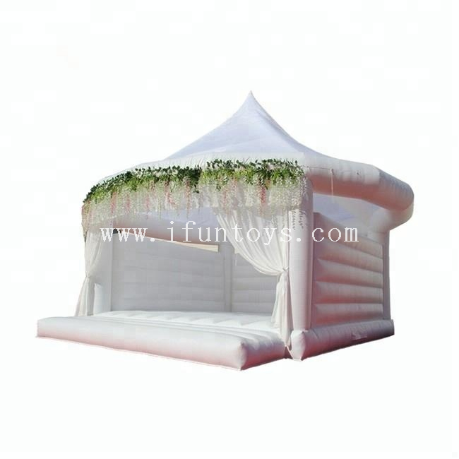 White Inflatable Wedding Bouncy Castle Romantic Inflatable Jumping