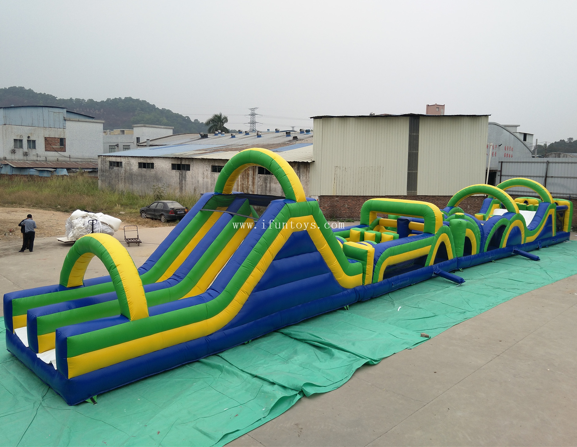 Cheap Radical Run inflatable obstacle course with climbing wall ...